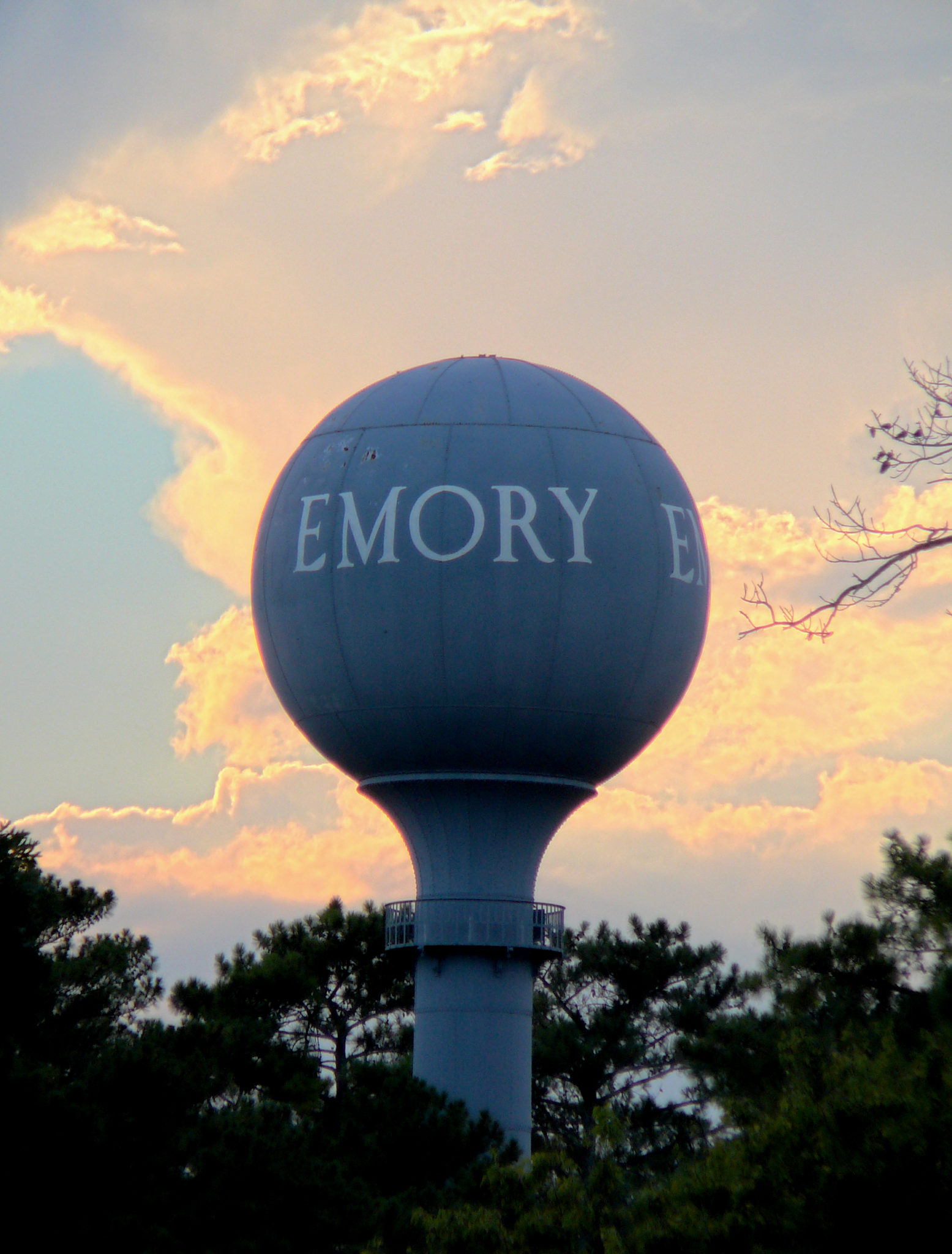 Physicists shine a light on photon absorbency – research with ...