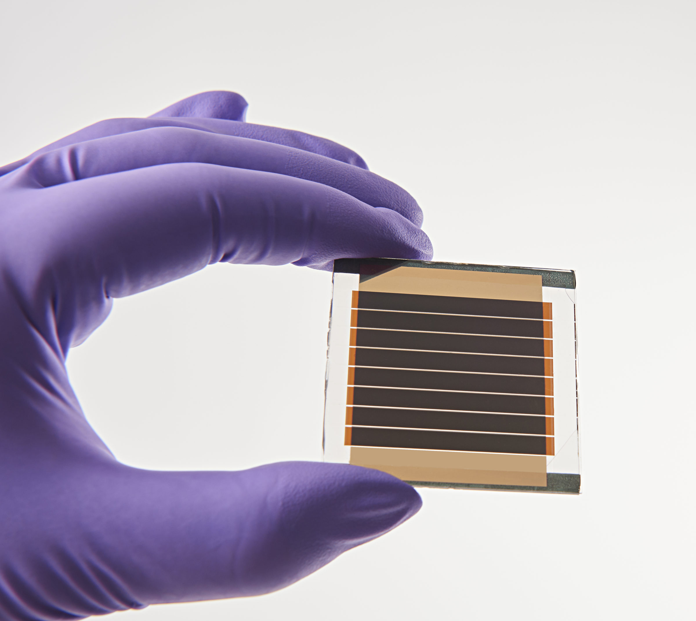 Research institute claims 20.3% efficiency for mini perovskite module ...