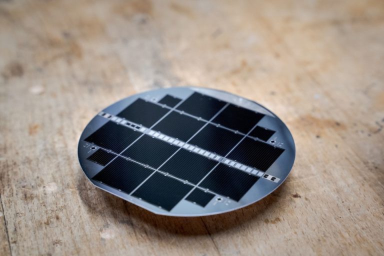 Fraunhofer ISE claims 25.9% efficiency for III-V tandem solar cell – pv ...