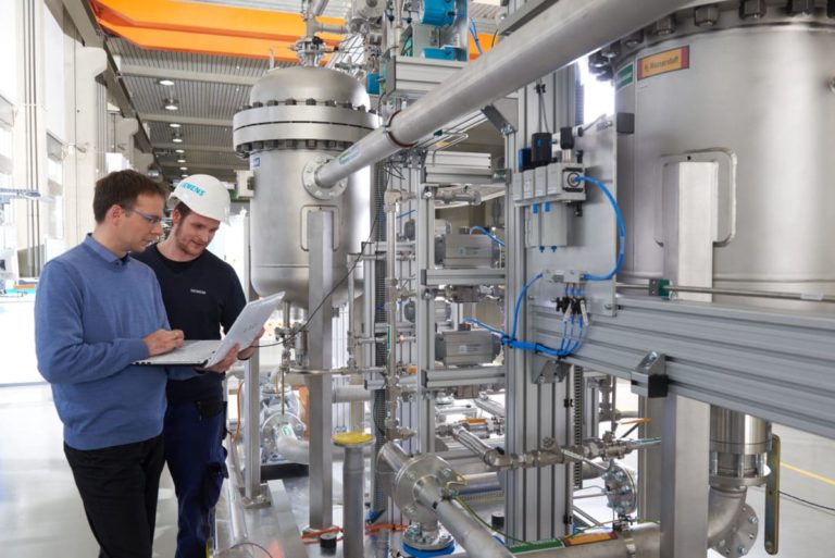 Costs loom as hurdle for green hydrogen, says Rystad Energy – pv magazine International