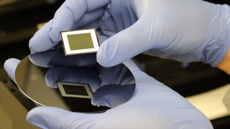 Australian researchers develop bifacial solar cell with 96.3% bifacial ...