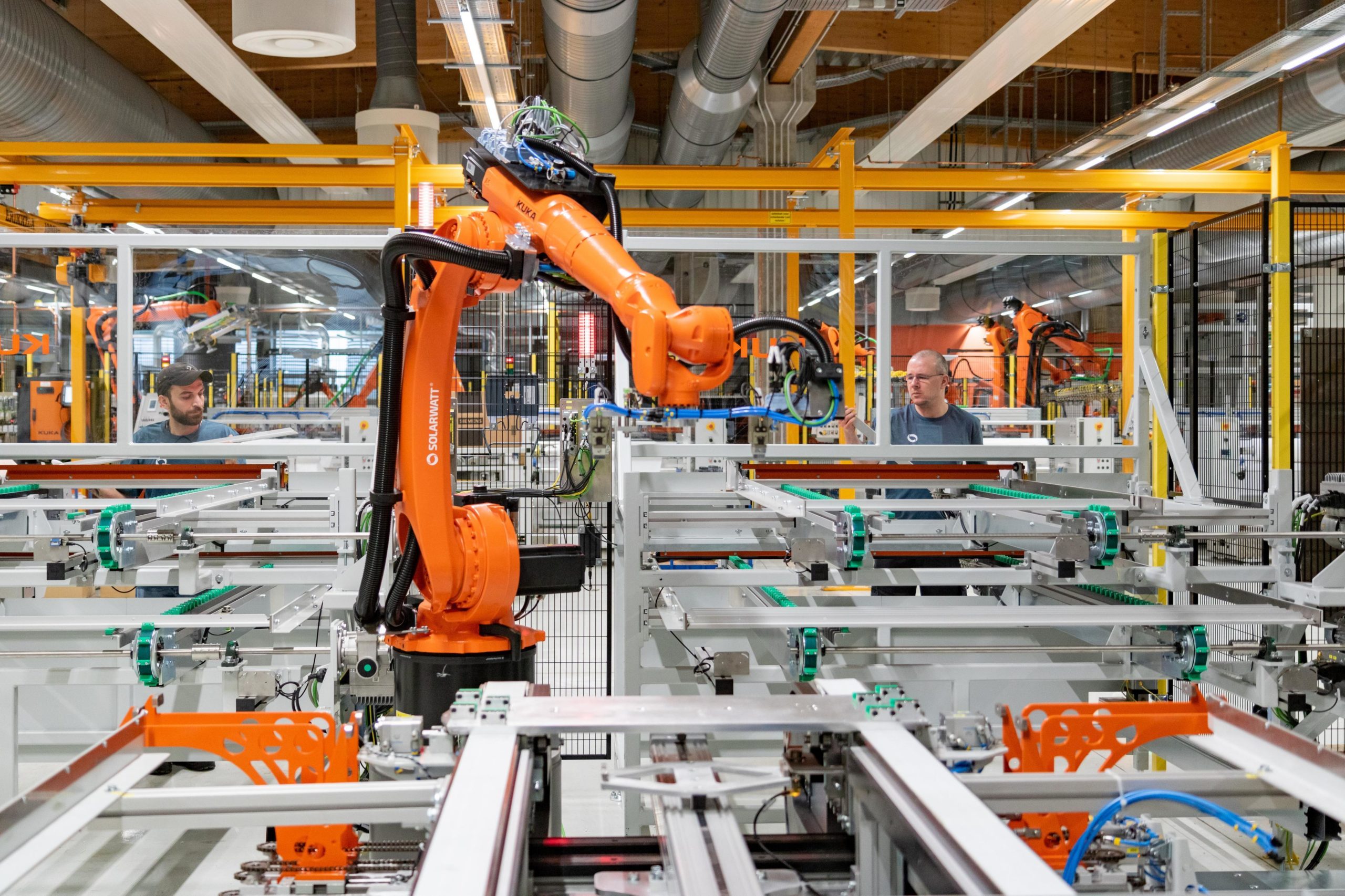 Solarwatt brings new module and battery factories online in Germany ...