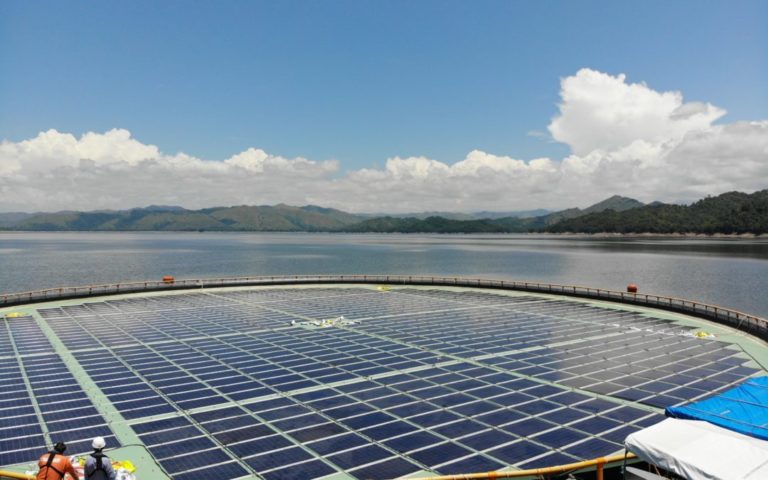 The world’s first large scale hybrid hydro-floating solar power plant ...