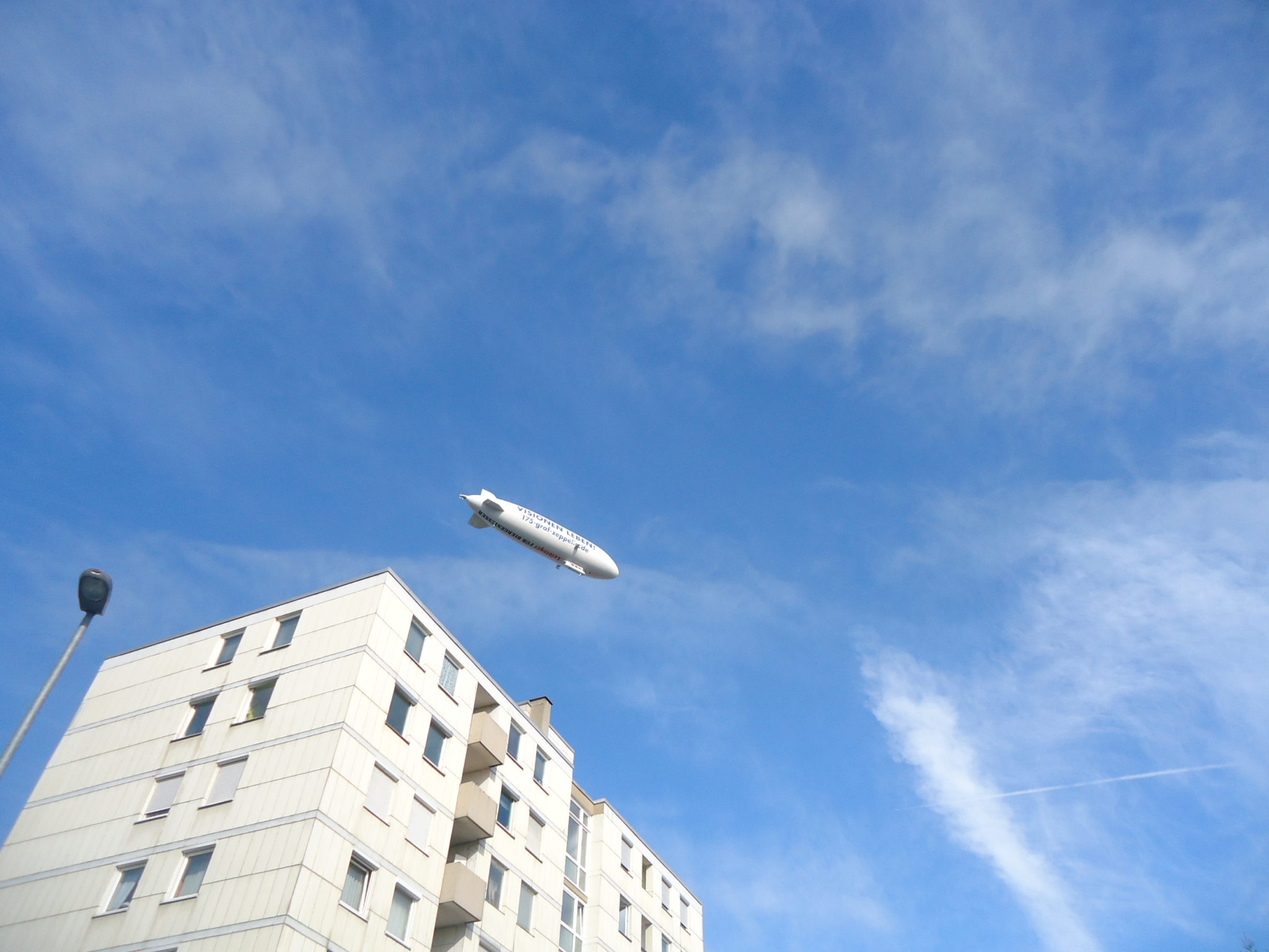 Time to re-envision the zeppelin: This time as a hydrogen ...