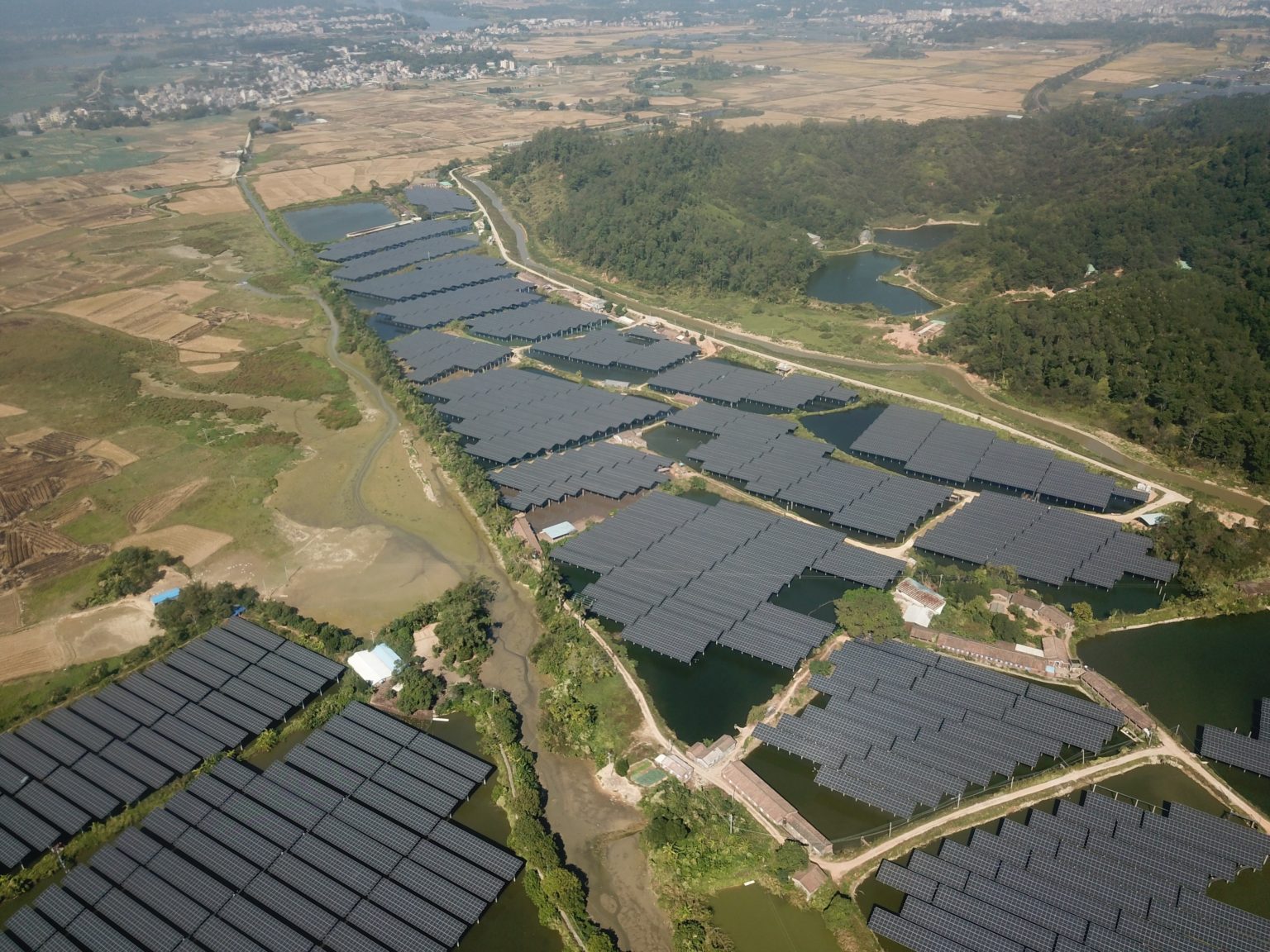 Solar park on Chinese fish pond achieves LCOE of $0.022/kWh – pv ...