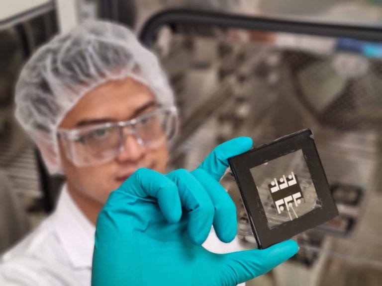 Damp heat–stable perovskite solar cell with 24.3% efficiency – pv ...