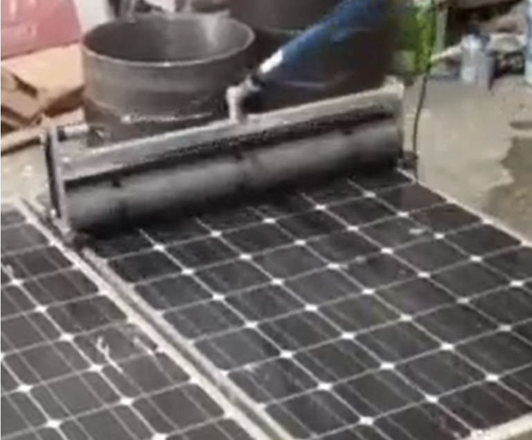 Handheld tool to clean rooftop solar panels – pv magazine International