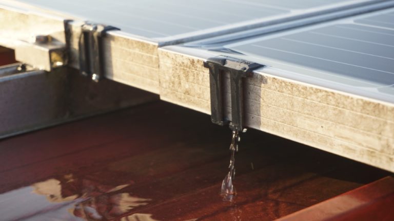 New water-draining device for rooftop PV systems – pv magazine ...