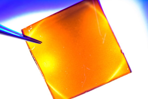 New way to produce 3D/2D bilayer perovskite solar cells with 24.5% ...