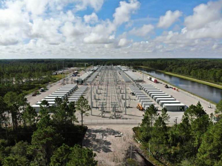 US to deploy 30 GW/111 GWh of grid-scale energy storage by 2025 – pv ...