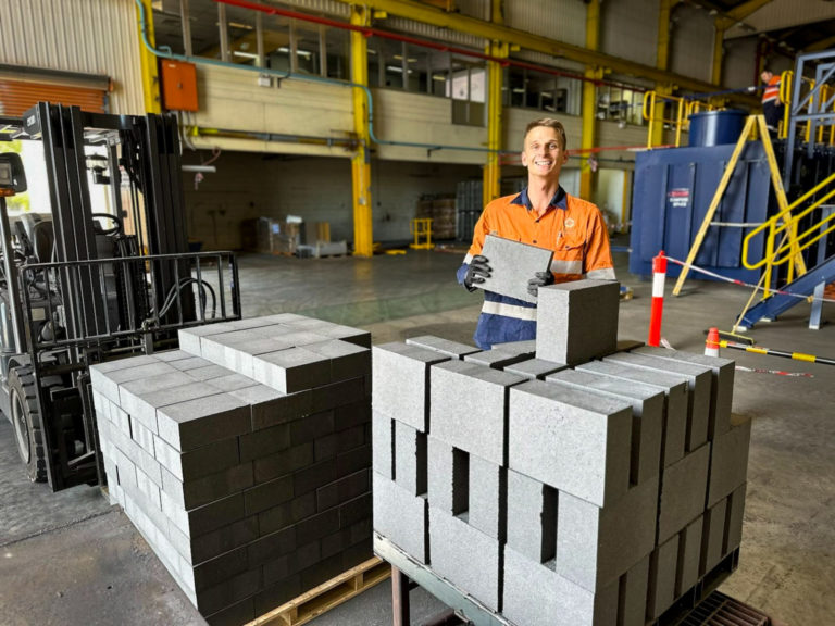 Storing heat in blocks made of aluminum, graphite – pv magazine ...