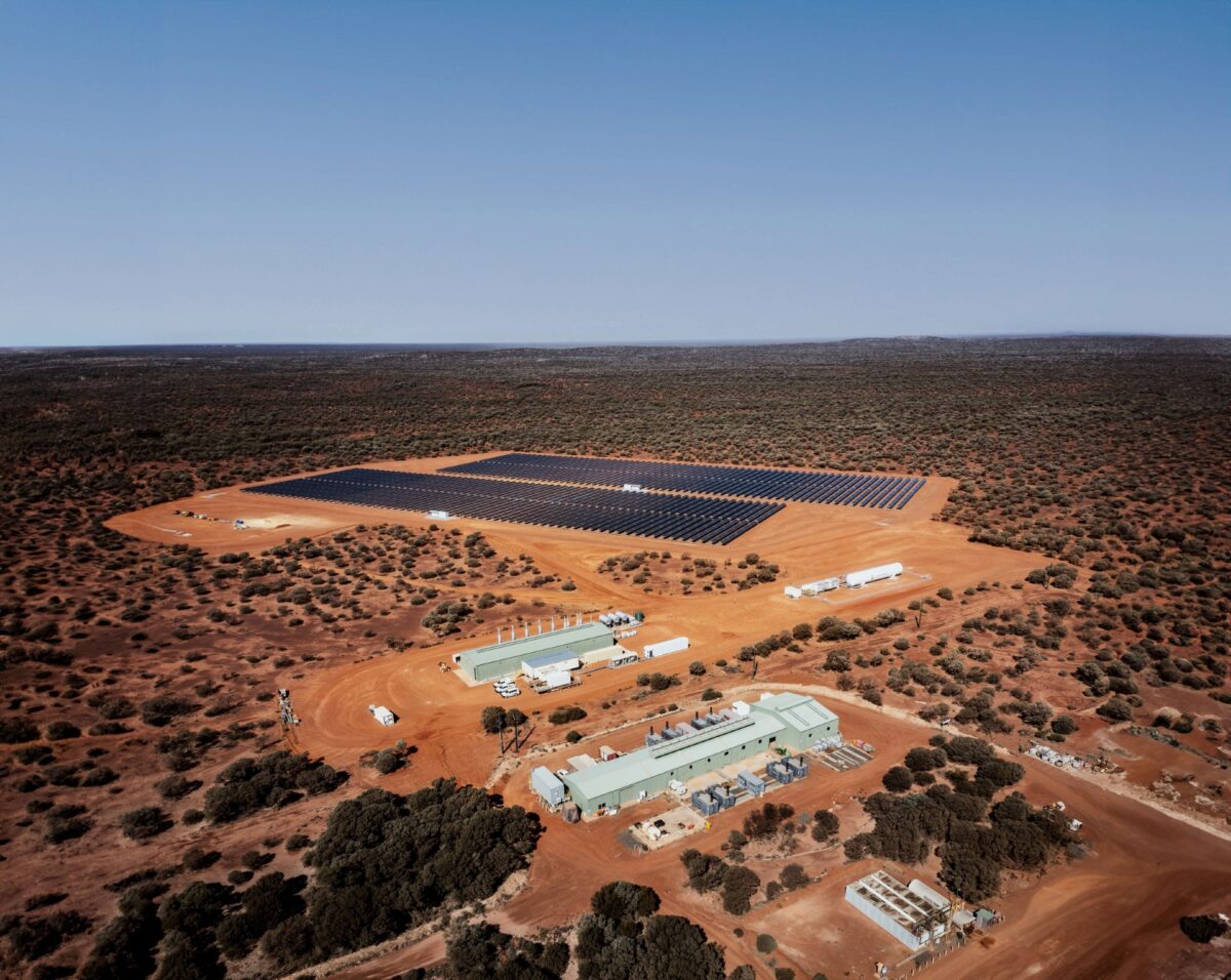 Pacific flicks switch on 6 MW solar farm as hybrid plant powers up – pv ...