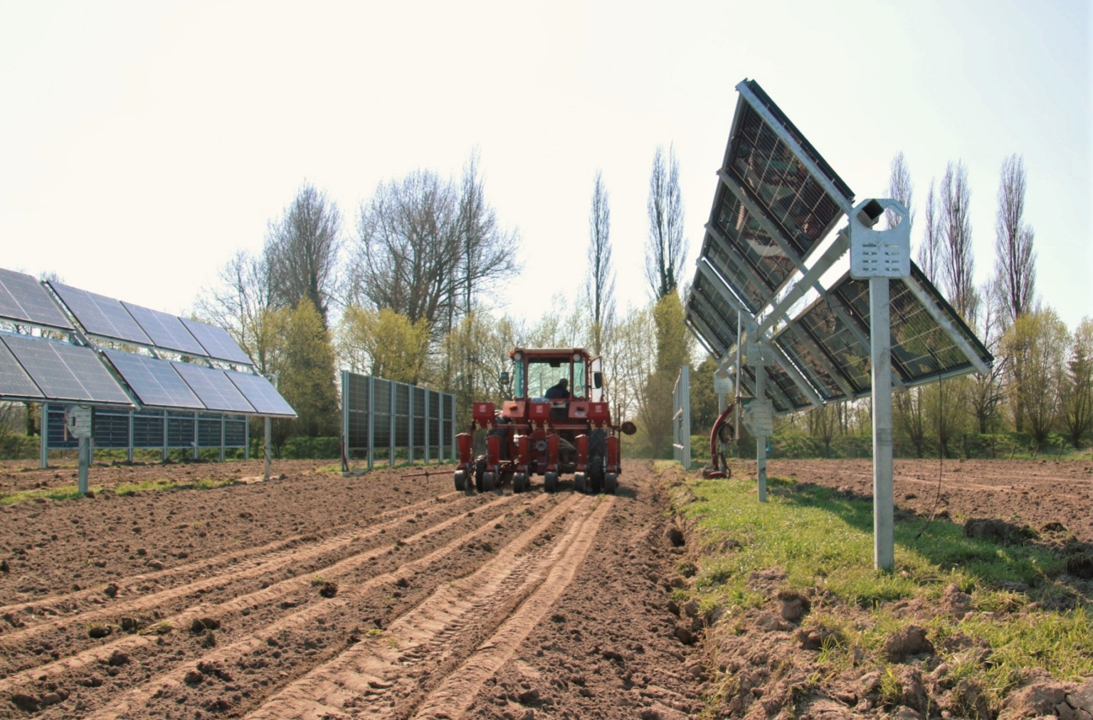Agrivoltaic facilities with single-axis trackers have lower LCOE than ...