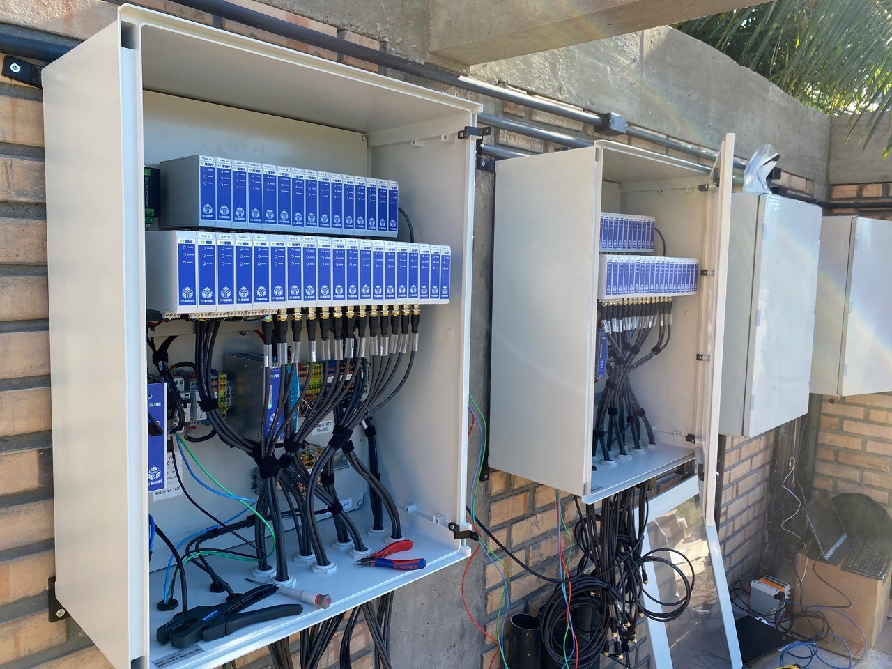New performance measurement kit for outdoor testing of bifacial ...