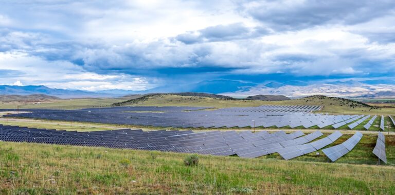 Quiet shift from central to string inverters in utility-scale solar ...