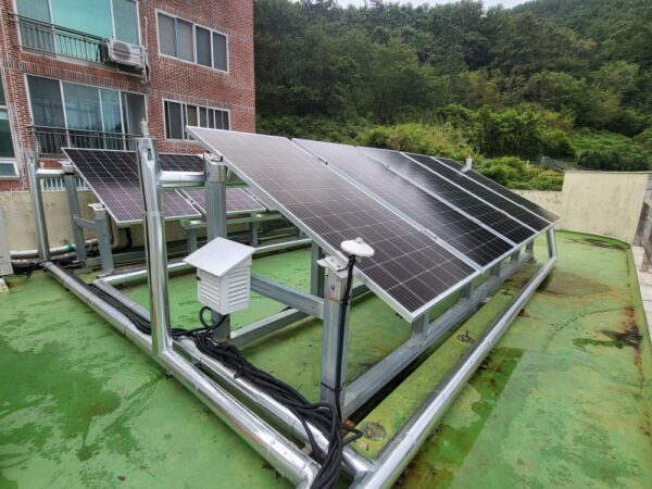 Retrofit Solution To Convert Rooftop Pv Systems Into Photovoltaic