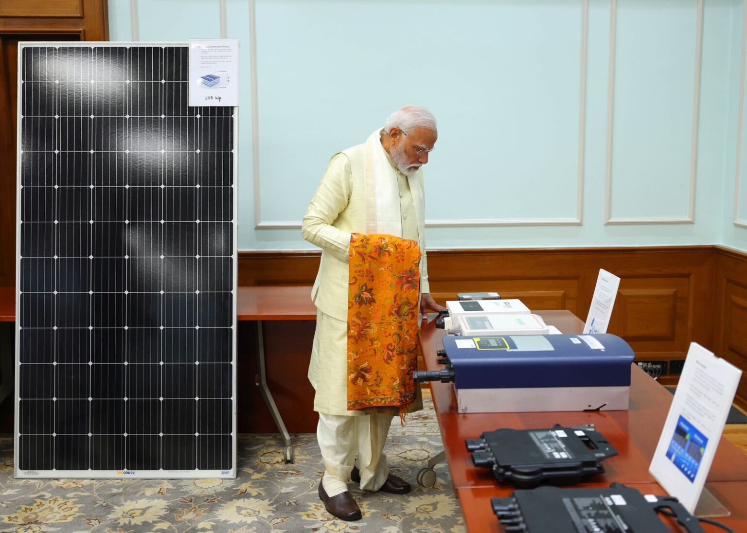 India announces scheme to install rooftop solar on 10 million homes ...