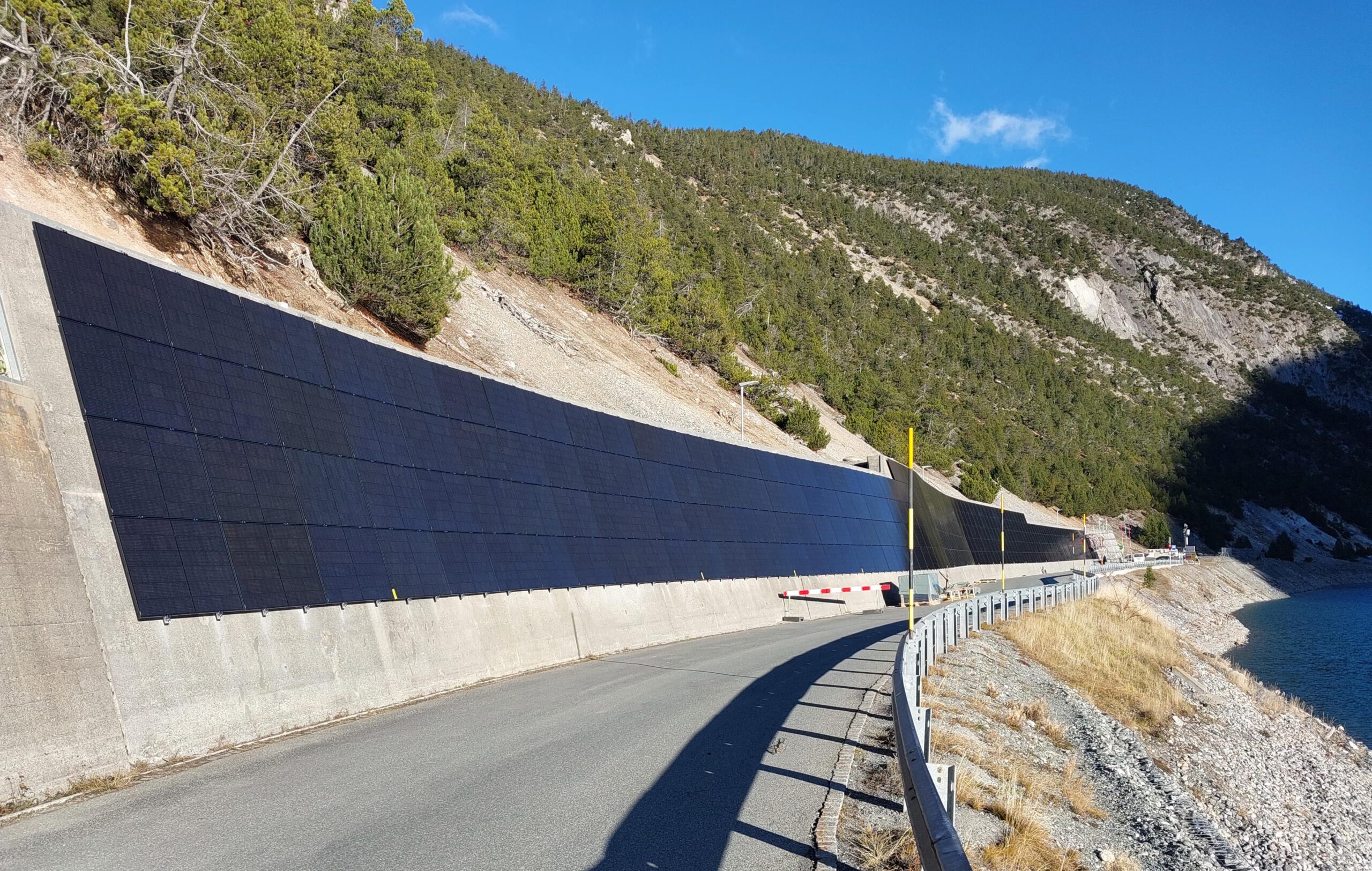 Engadiner Kraftwerke energizes second PV plant on Swiss retaining wall ...