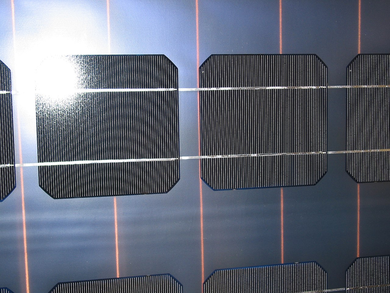 New tech to demetallize, recrystallize solar cells from end-of-life PV ...