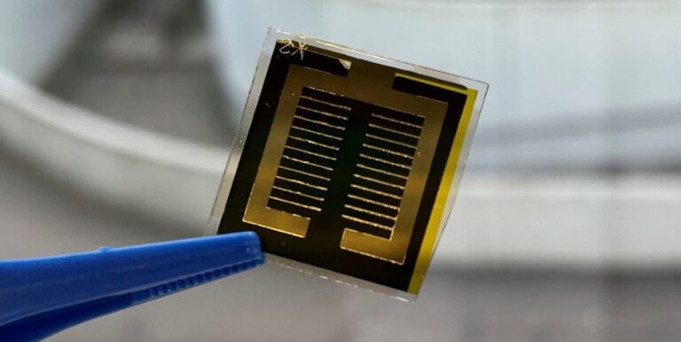 KIT researchers develop18.2%-efficient perovskite solar cell via ...