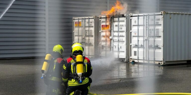 Fire in a battery container causes €700,000 in damage in Germany – pv ...