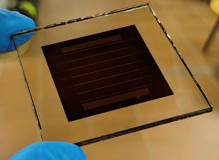 Italian startup develops 20.7%-efficient mini perovskite solar modules ...