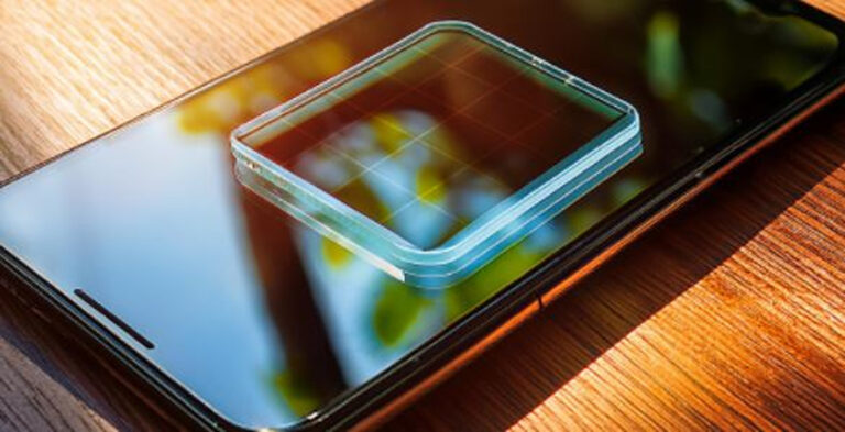 Scientists design all-back-contact transparent solar cell – pv magazine ...