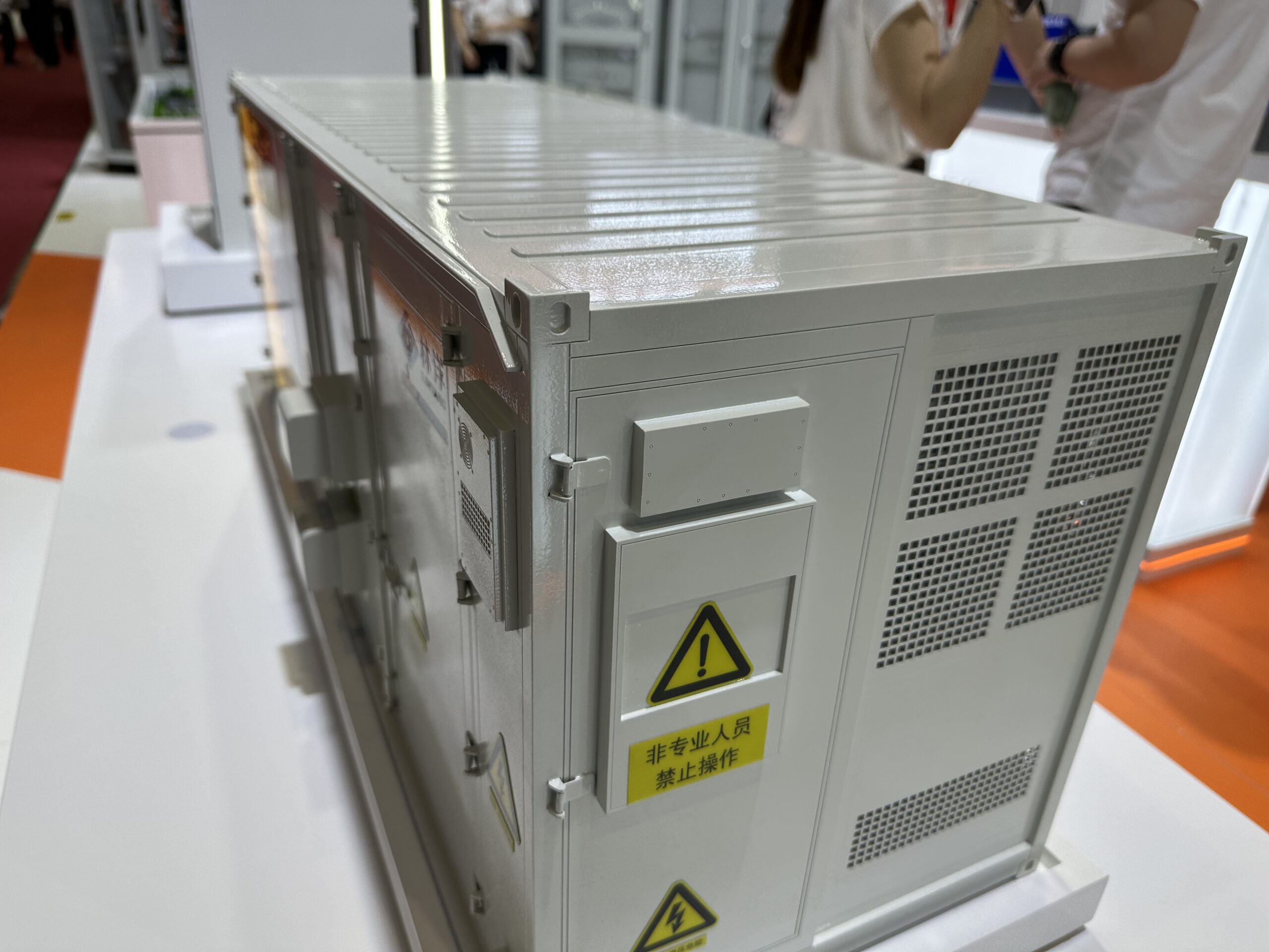 Utility-scale BESS: Best practices to mitigate hazards – pv magazine ...