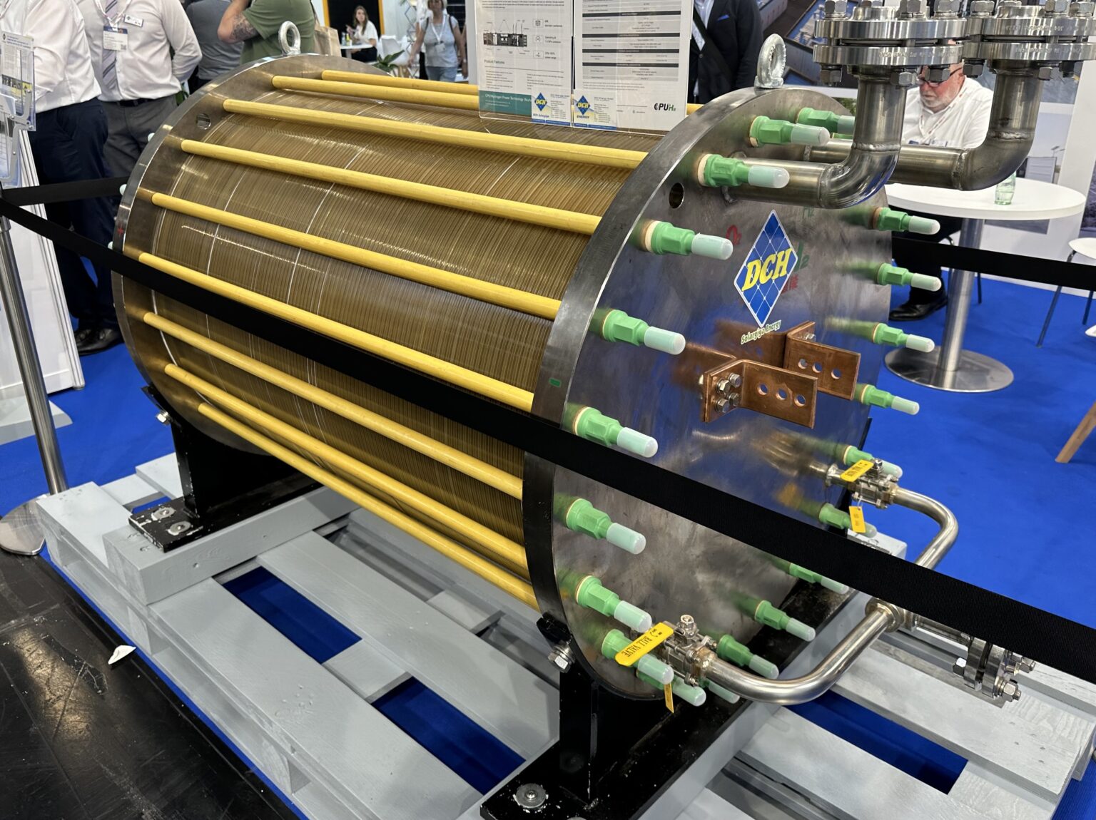 The Hydrogen Stream: Sungrow starts world’s largest dual-tech green H2 ...