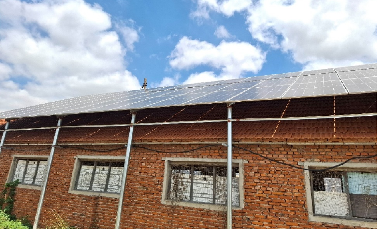 Rooftop Nearshore PV Site in Laizhou, Shandong: Jinko TOPCon VS P-type BC – Consistent 3.14% ...