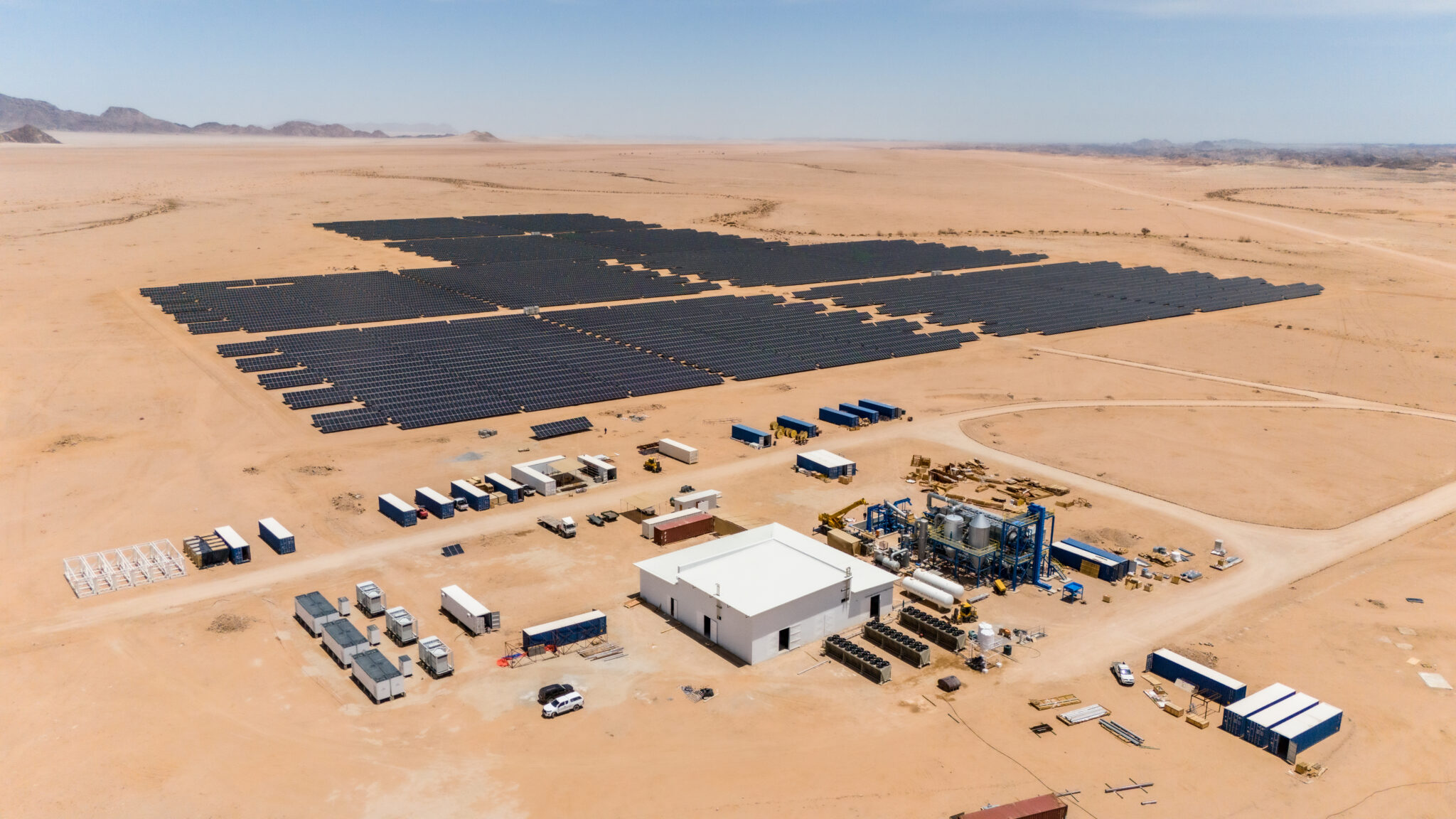 The Hydrogen Stream: HyIron starts green hydrogen production in Namibia – pv magazine International