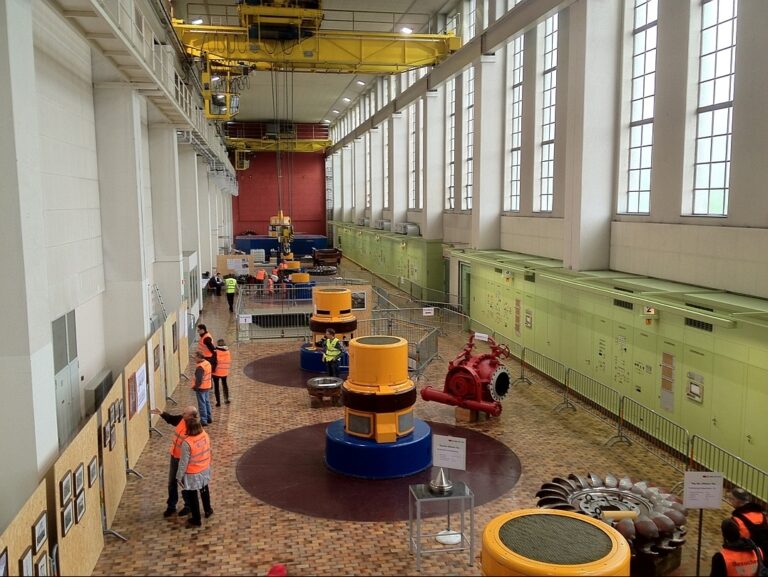 Supercharging pumped-hydro stations with floating PV – pv magazine ...