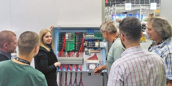 Q3 Energy presents string combiner box with fault detection – pv ...