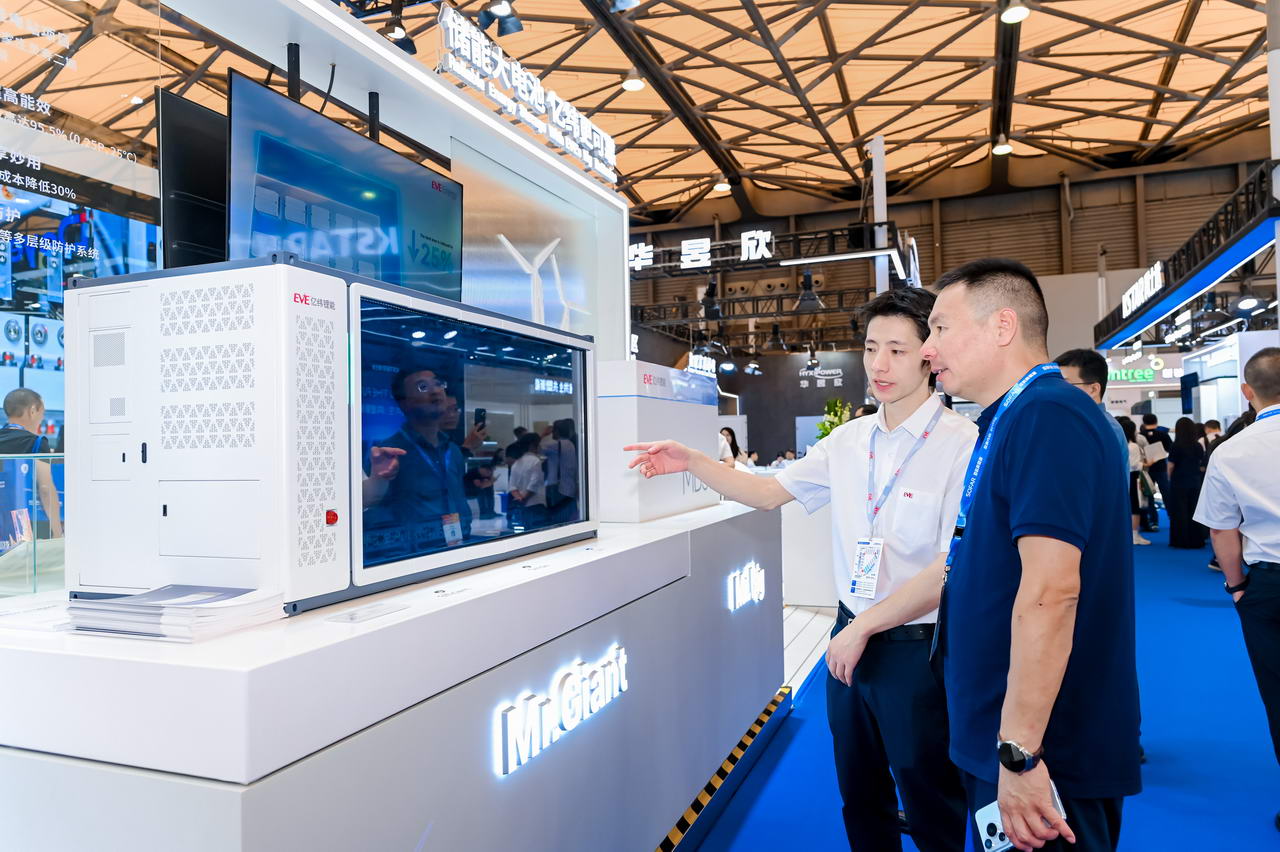 EVE showcases 836 kWh split-unit storage, eyes overseas expansion - pv ...
