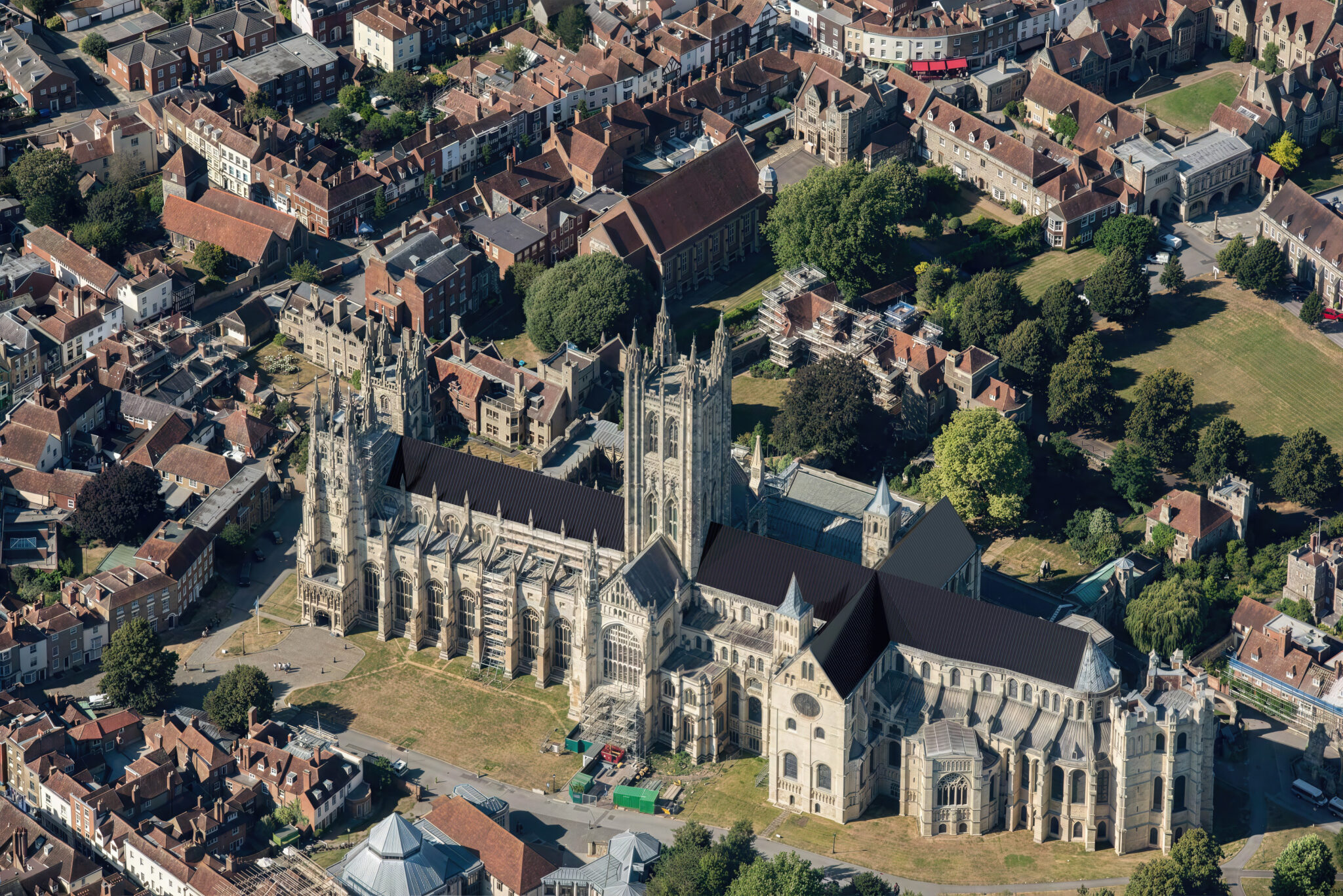 Historic icons, modern energy: Why heritage buildings need solar ...