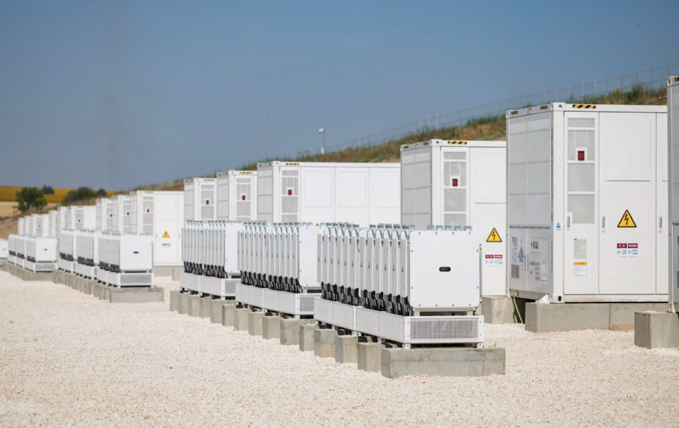 EU installs 27.1 GWh of battery storage in 2025 as utility scale leads ...
