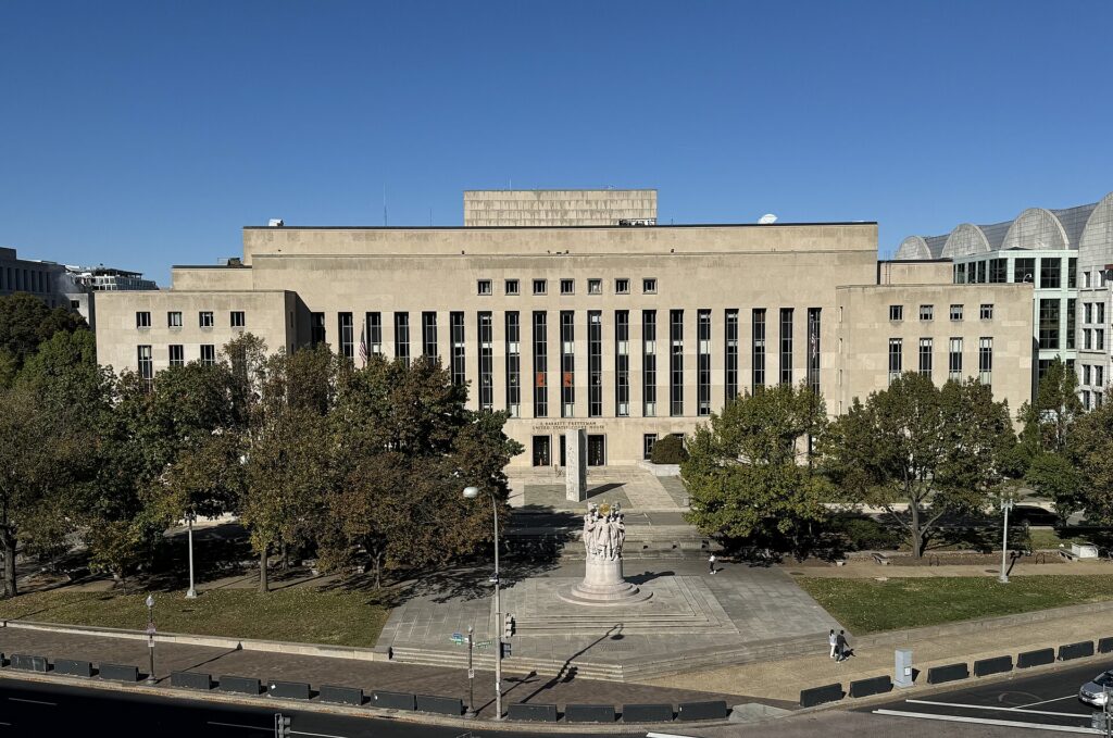 U.S. court restores 5% safe harbor for wind and large solar - pv ...